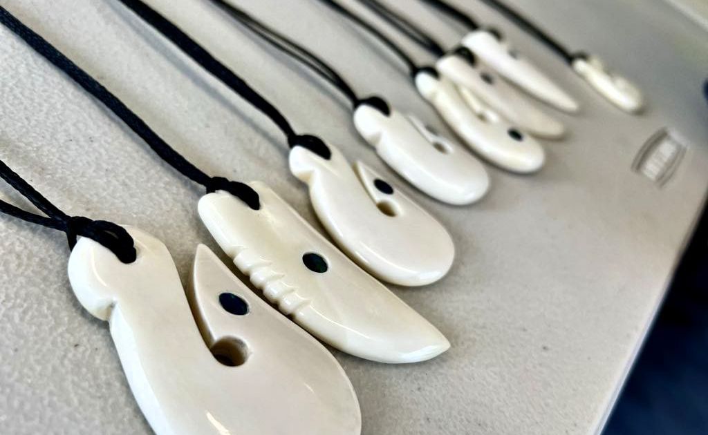 Contemporary Bone Carving | Corban Estate Arts Centre